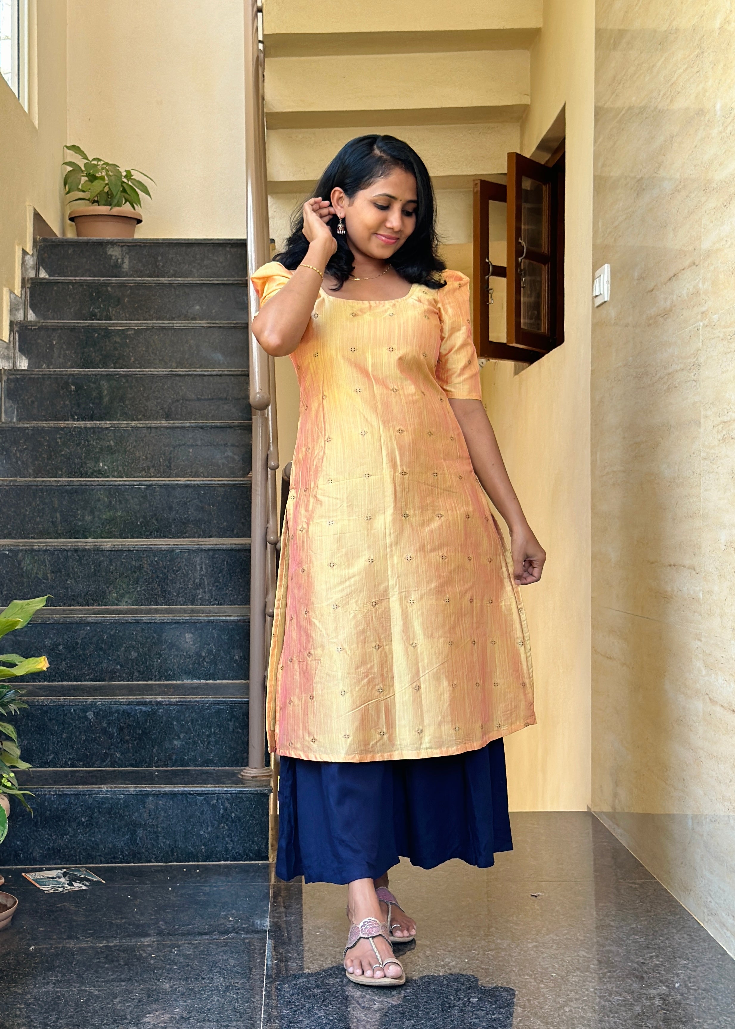 Jayani Gold kurti – Mouri
